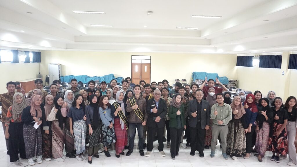 Program Studi Pariwisata Bahari Gelar Kuliah Umum Bahas Konektivitas ...